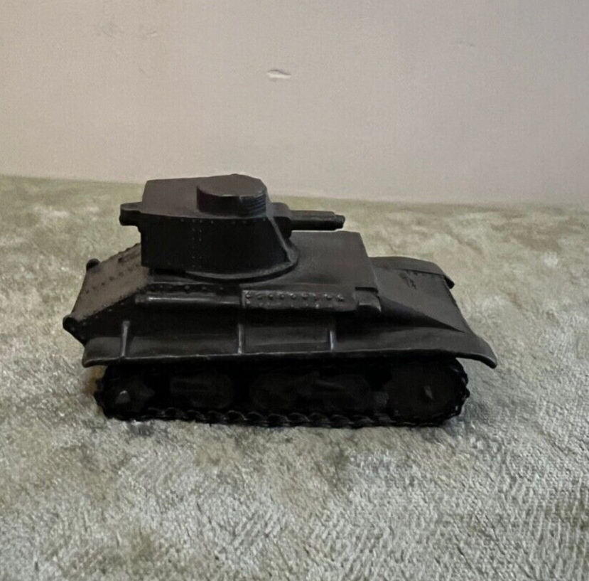 Dinky Toys No. 152A Light Tank Pre-war original & nearest to-mint! | eBay