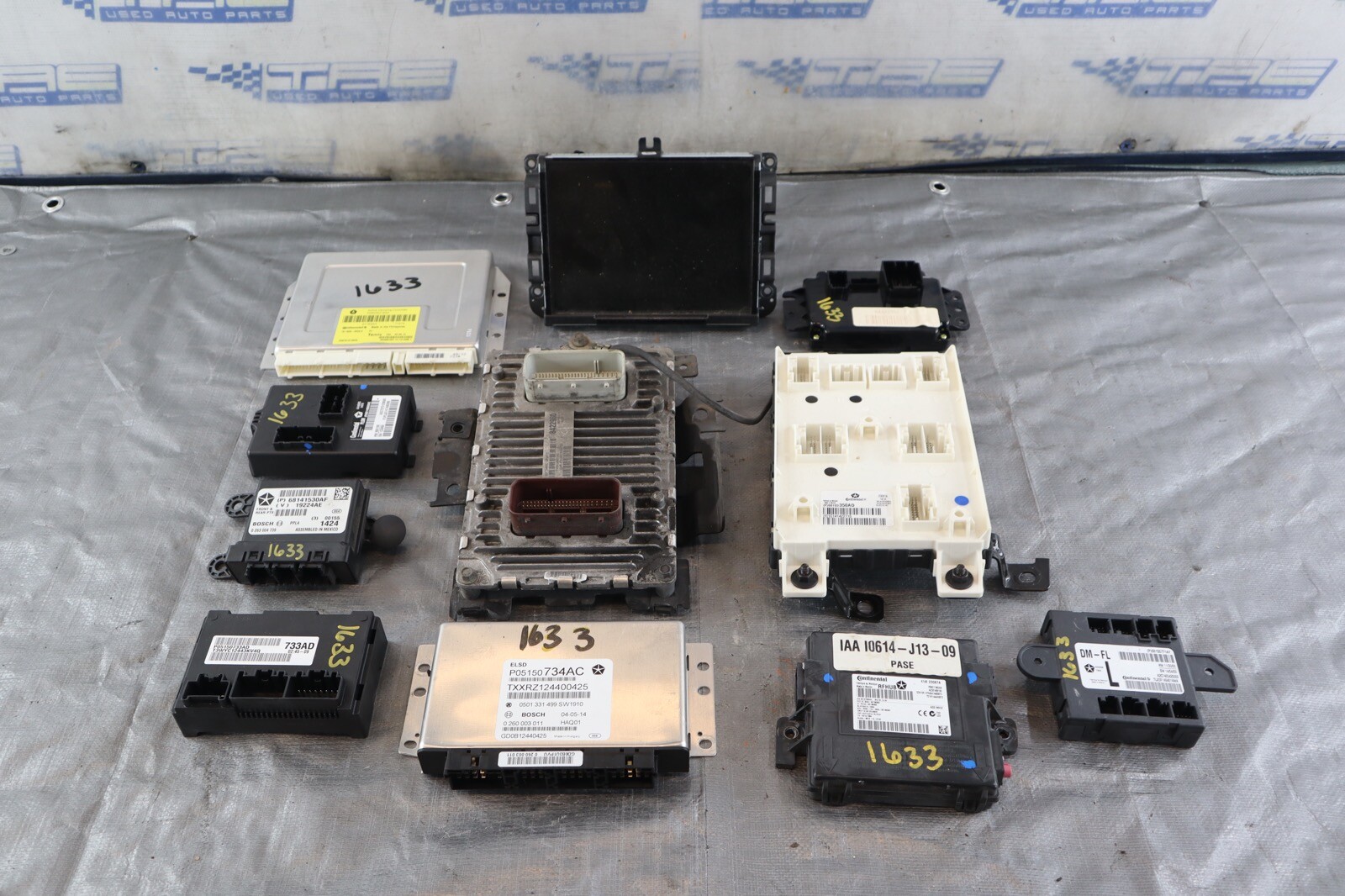 2014 JEEP GRAND CHEROKEE SRT8 6.4L OEM ENGINE ECU MODULES SCREEN KIT ...