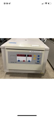 Centrifuges - 400 Centrifuge