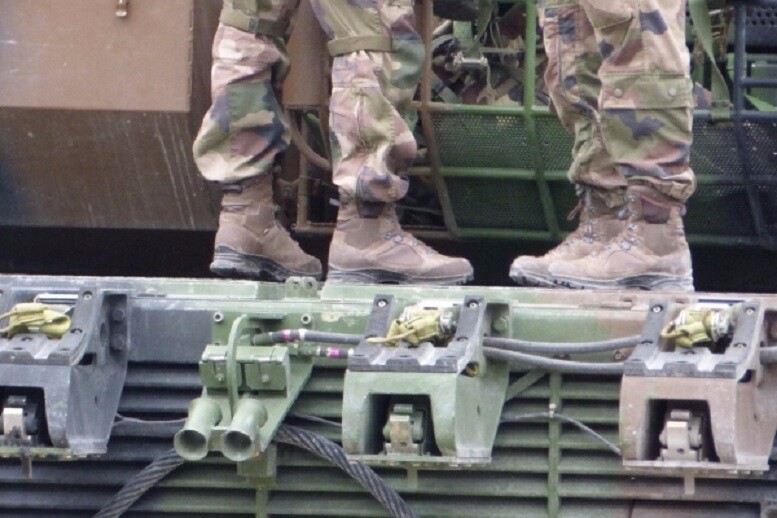 Haix Nepal Goretex Escursionismo Caccia Esterno Esercito Stivali UK 7.5 ...