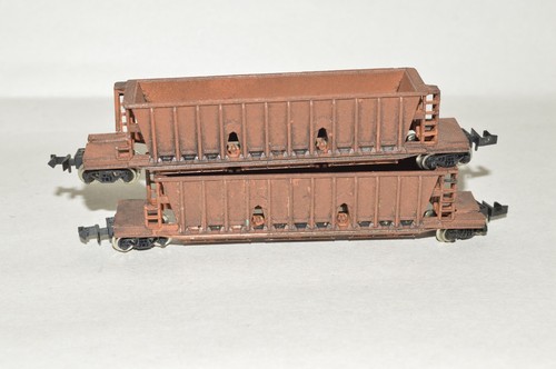 N scale Trix unlettered longitudinal hopper car train lot set of 2 ...