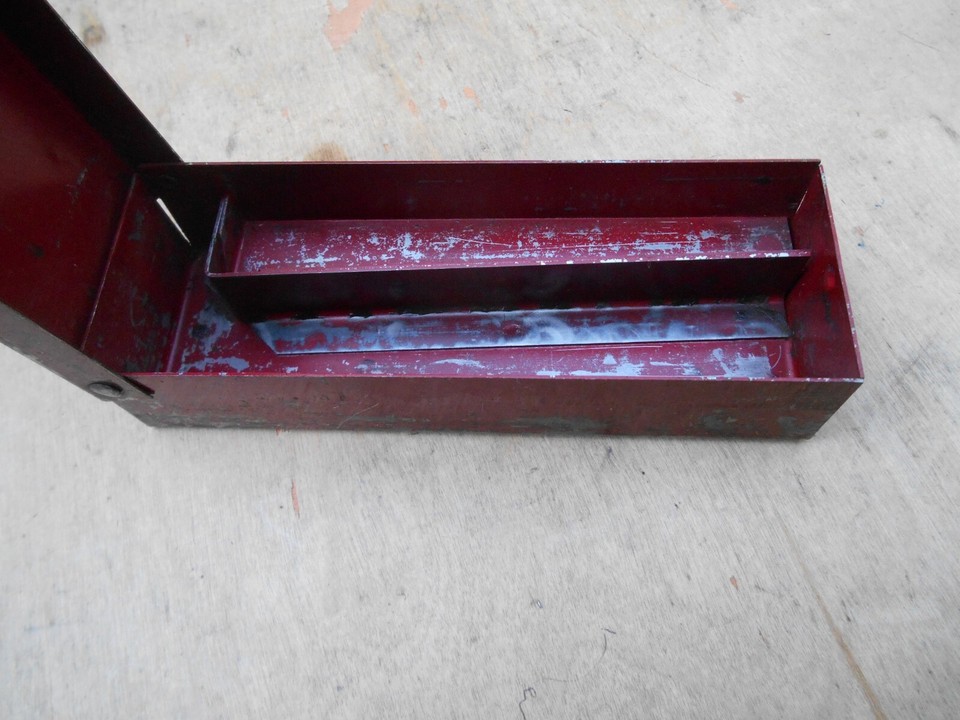 NEW BRITAIN "NONE BETTER" 1/4" DRIVE SOCKET SET METAL 5-1/2x 1-7/8x1-1/ ...