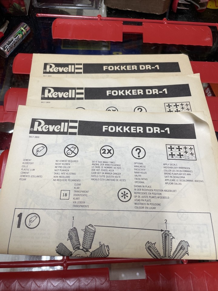REVELL WW1 ACES 1/28 FOKKER DR1 TRIPLANE #4417 Model Kit 1981 Parts ...