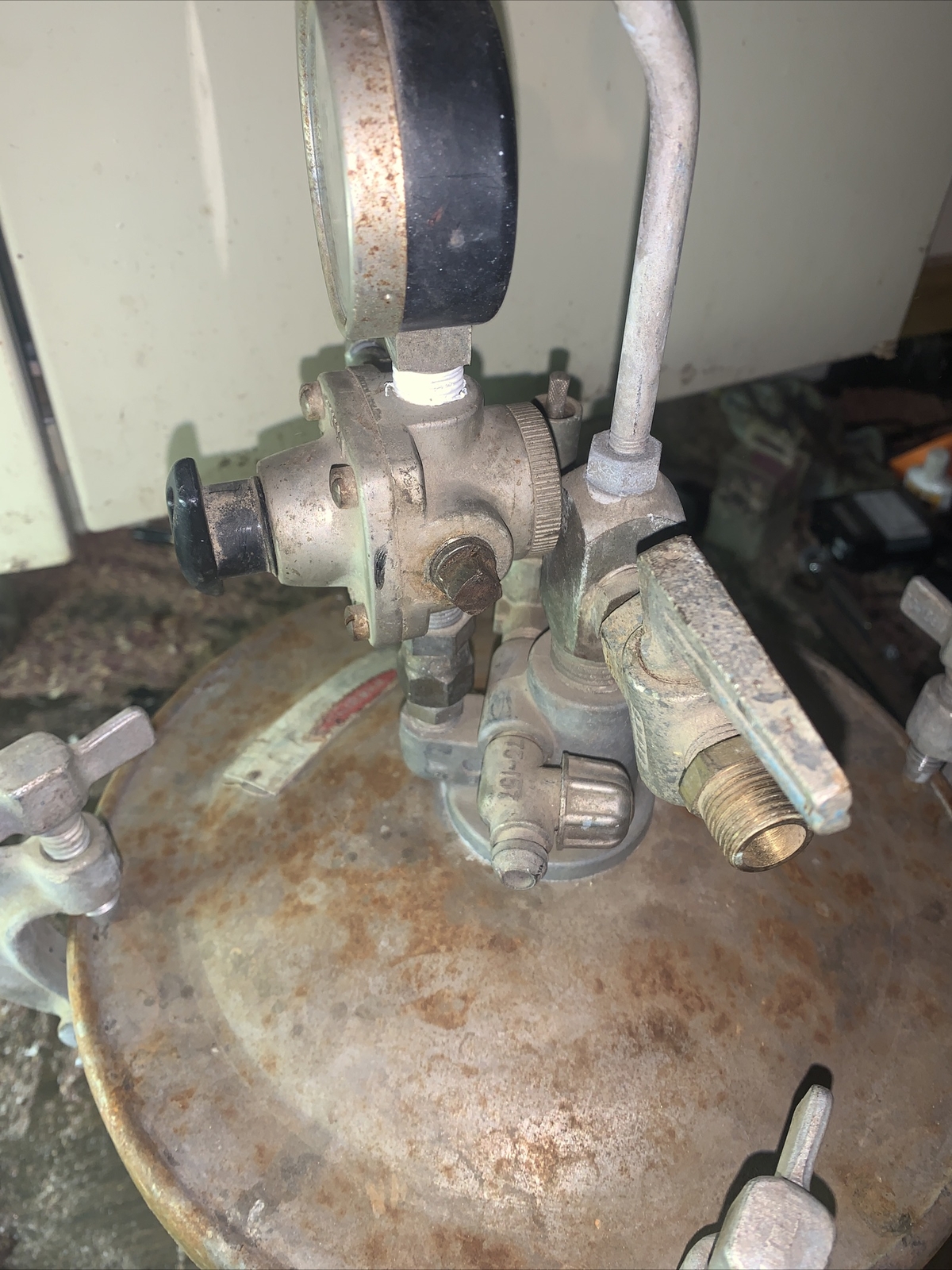 Binks 83-5661 Pressure Pot 2.8 Gallon | eBay