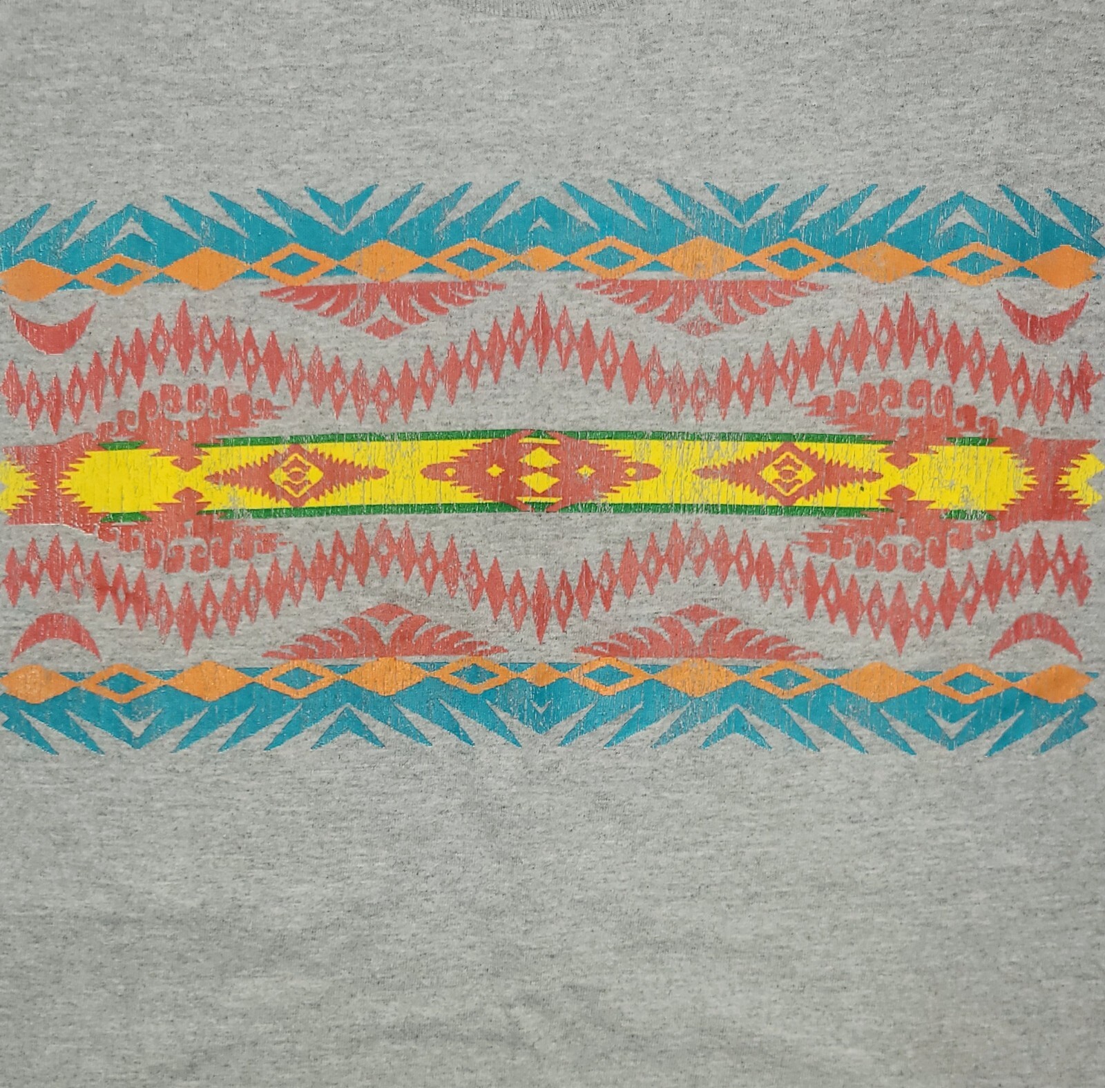 PENDLETON Mens Sz L Gray T-Shirt Distressed Cracked Aztec Western ...