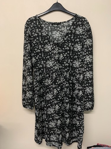 George - Ladies Size 12 Black & White Light Fabric Long Sleeved Dress ...