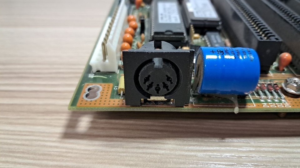 Mother board 486 DX con slot espansione ISA e connettore din 5 poli ...