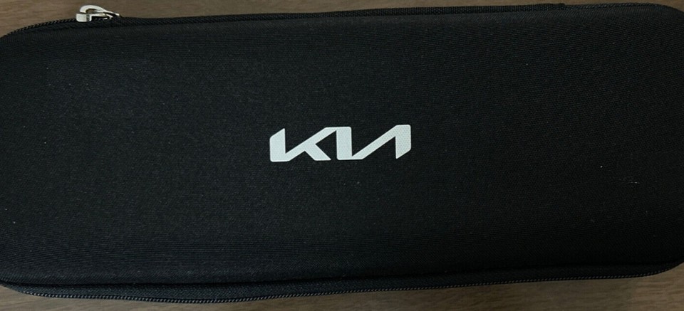 NEW OEM Kia Hyundai V2L Connector Power Adapter plug EV6 IONIQ5 ...