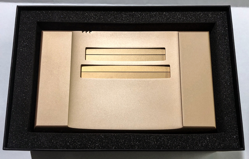 Analogue NT Classic Original Nintendo NES Gold with EverDrive N5 See ...