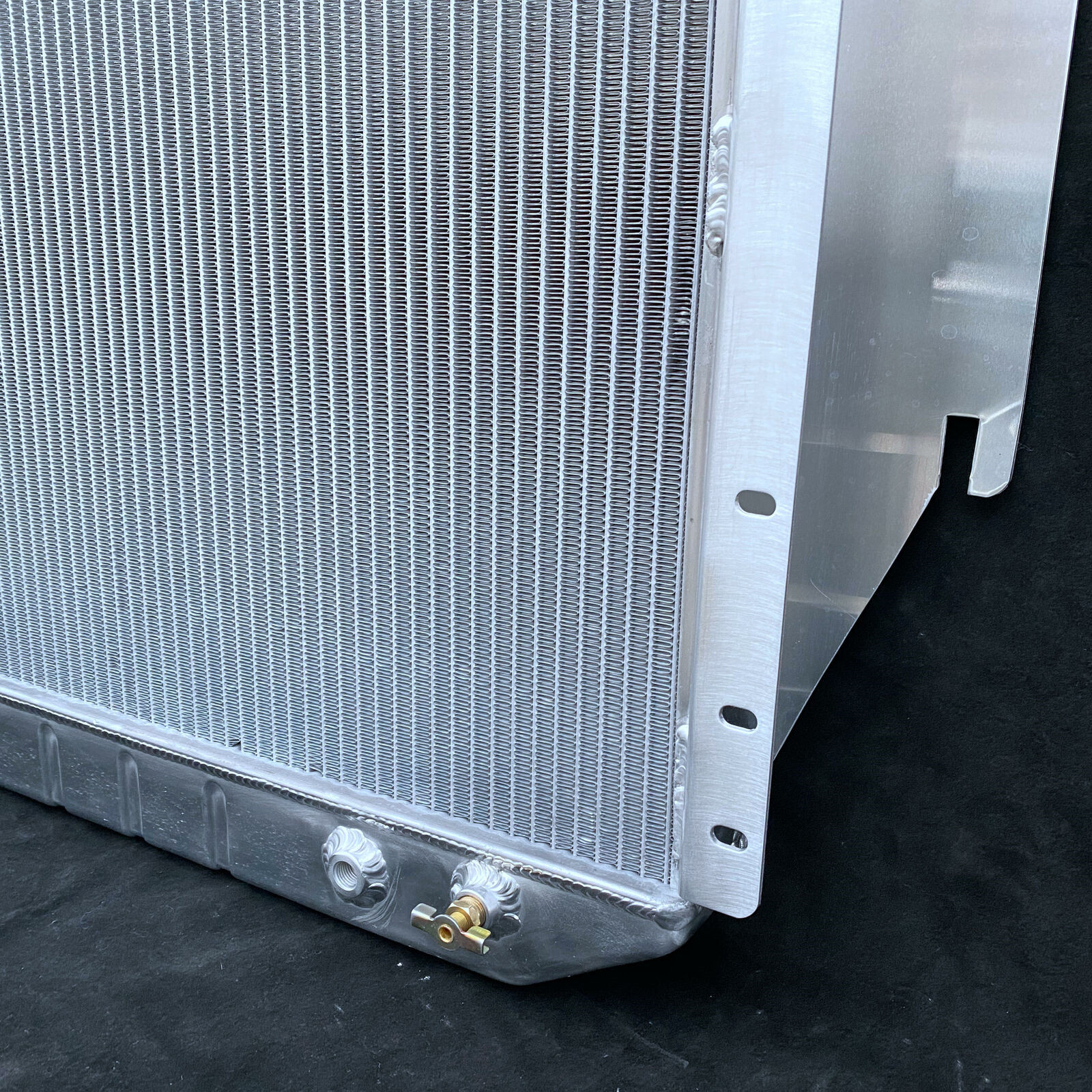 KKS 3 ROWS ALUMINUM RADIATOR FIT 1975-1991 FORD E150 E250 E350 ...