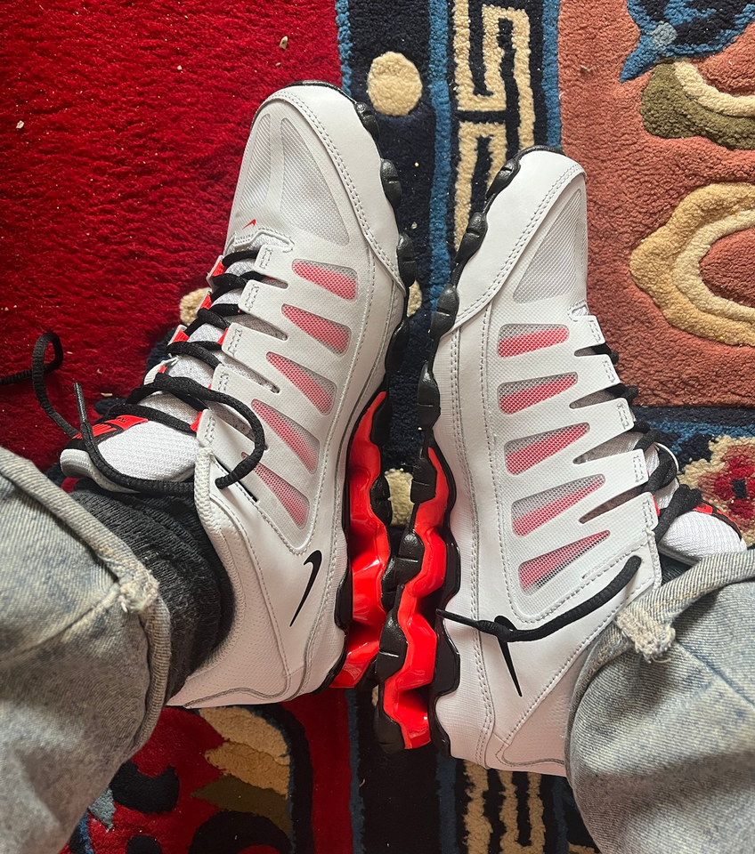 Nike Reax 8 TR Low Pure Platinum Chile Red - 621716-027 | eBay