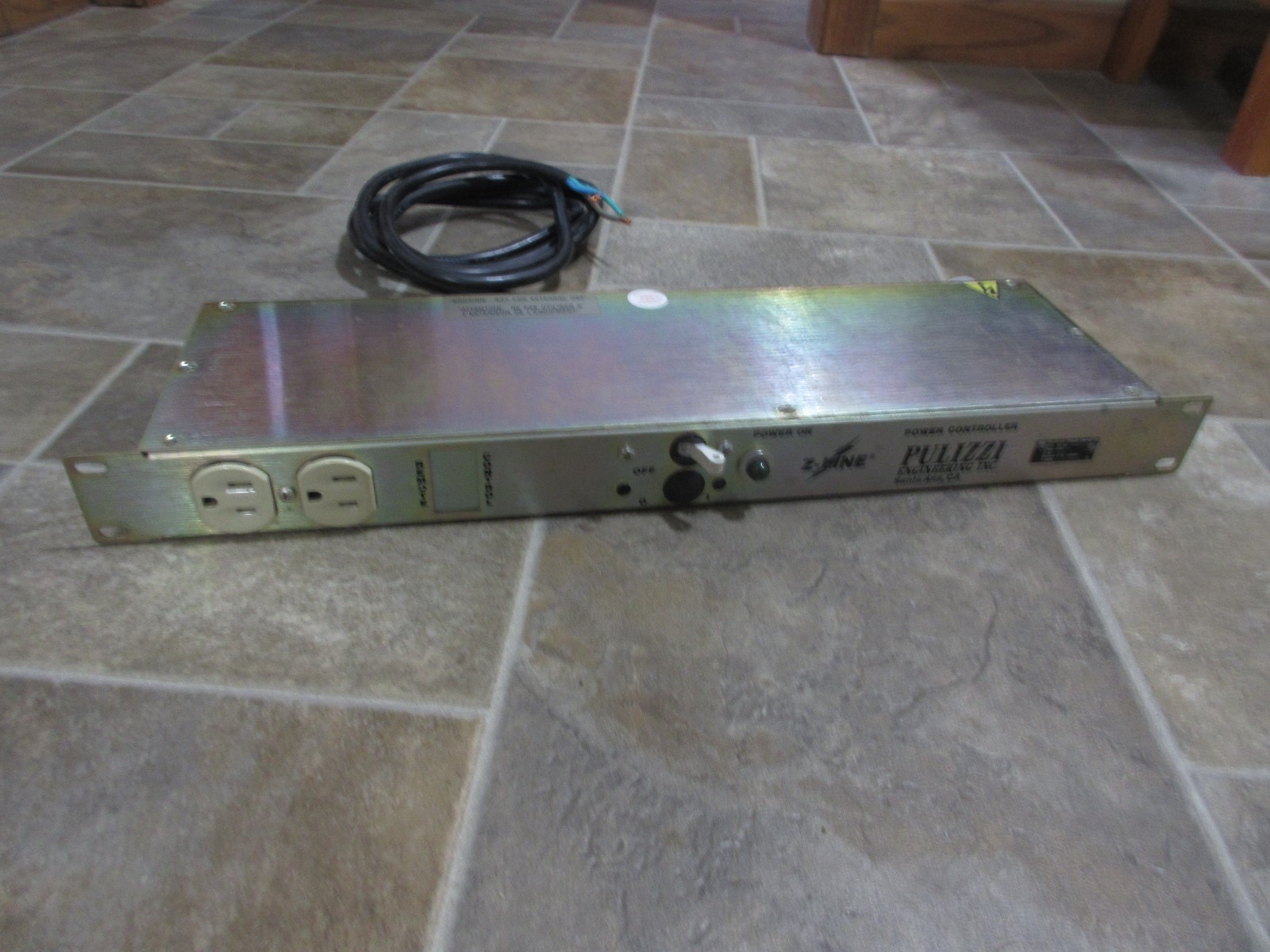 Pulizzi TPC 115-8-A, Z-Line Power Controller Single Phase 60Hz 12A max ...