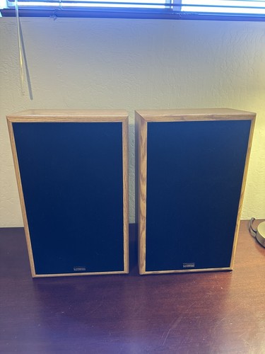 Cambridge Soundworks Model Six by Henry Kloss | Bookshelf Speakers ...