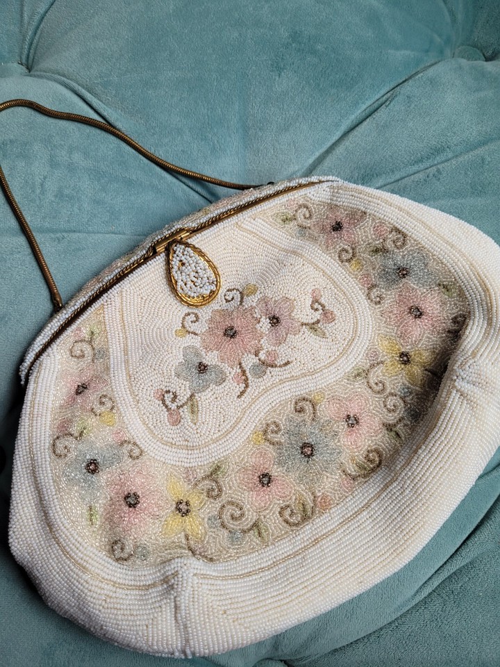 Vintage French Beaded Purse w Ornate Frame White Pink Blue Flowers ...