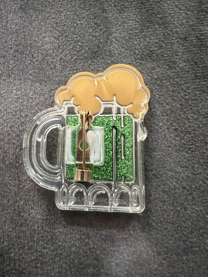 Vintage Hallmark Mug Of Beer St. Patrick’s Day Lapel Pin Shamrock Irish ...