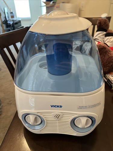 Vicks Starry Night Cool Mist Humidifier, 1 Gallon, 110V, Medium to ...