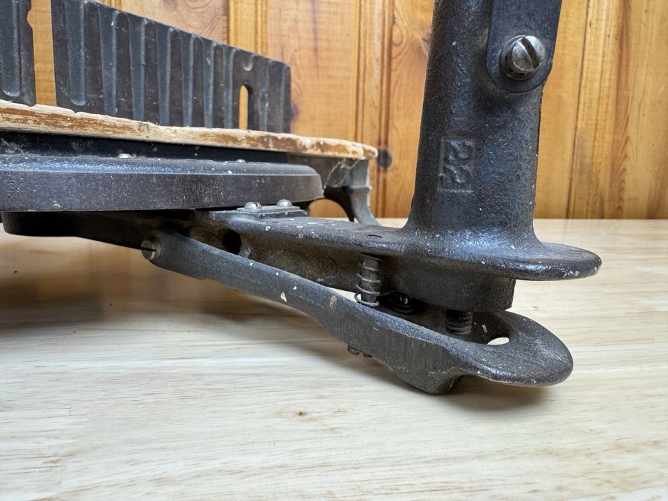 Vintage Antique Stanley Adjustable Miter Saw Box w/Orig. Atkins Saw NO ...