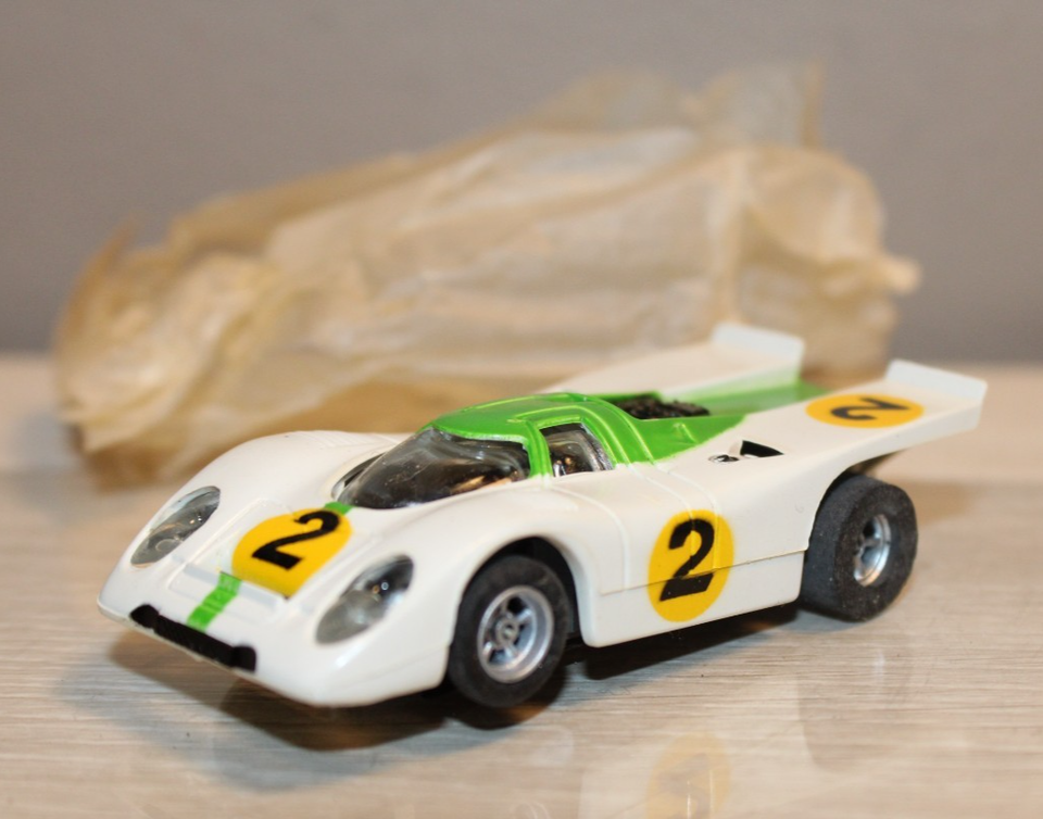 AFX AURORA MAGNATRACTION WHITE/GREEN PORSCHE 917 #1902 TISSUE WRAPPED ...