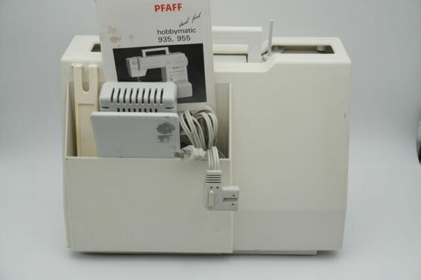 PFAFF Hobbymatic 919-1 Sewing Machine With Case and Accessories for ...