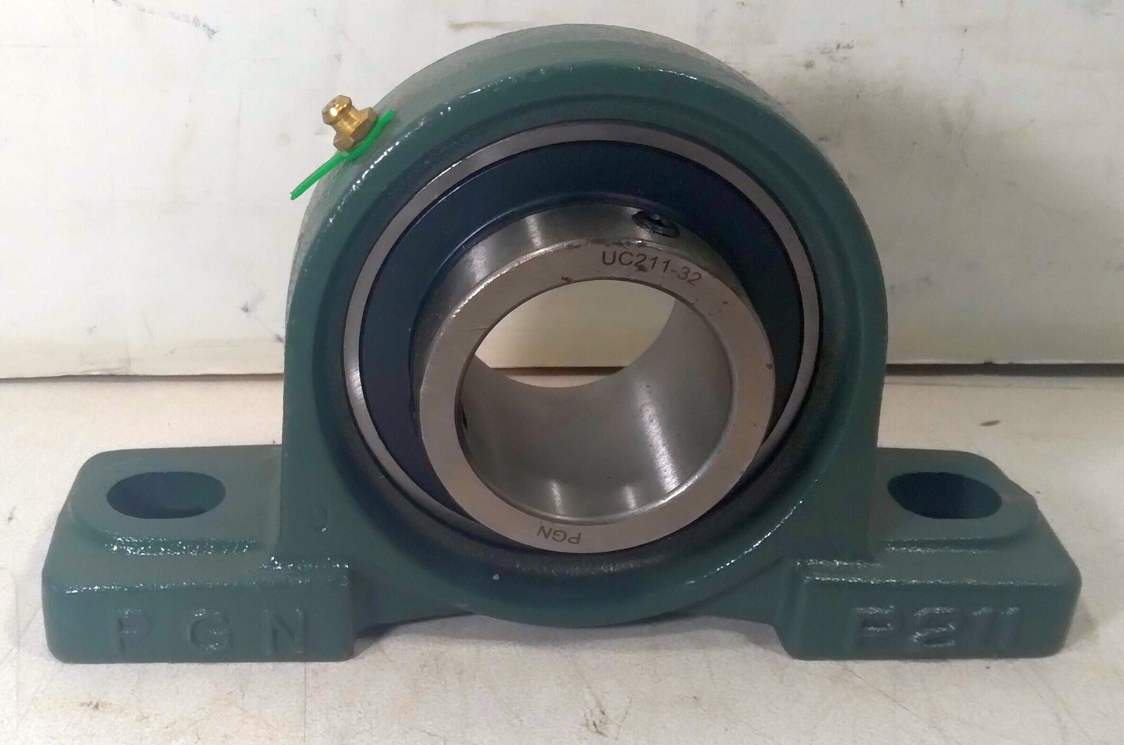 1 NEW PGN UCP211-32 2 BOLT P211 PILLOW BLOCK BEARING NNB/NIB ***MAKE ...