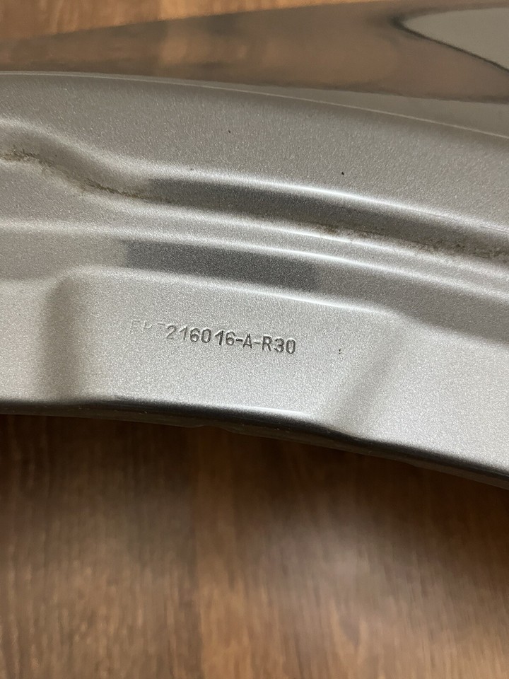 GENUINE LAND ROVER DISCOVERY SPORT L550 NEAR SIDE FRONT WING / FENDER ...