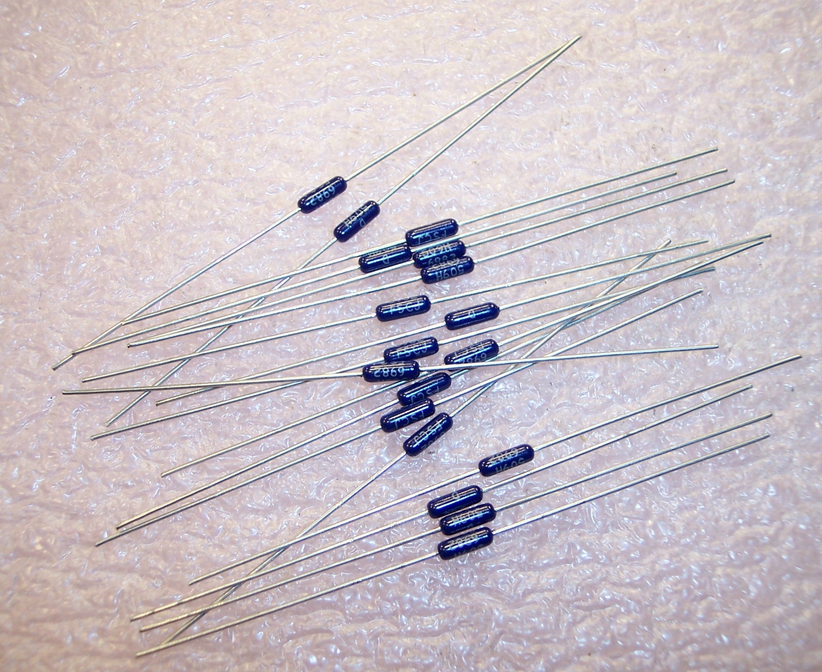 QTY (100) 69.8K Ohm 1/8W 1% PRECISION METAL FILM RESISTORS RNC55H6982FS ...