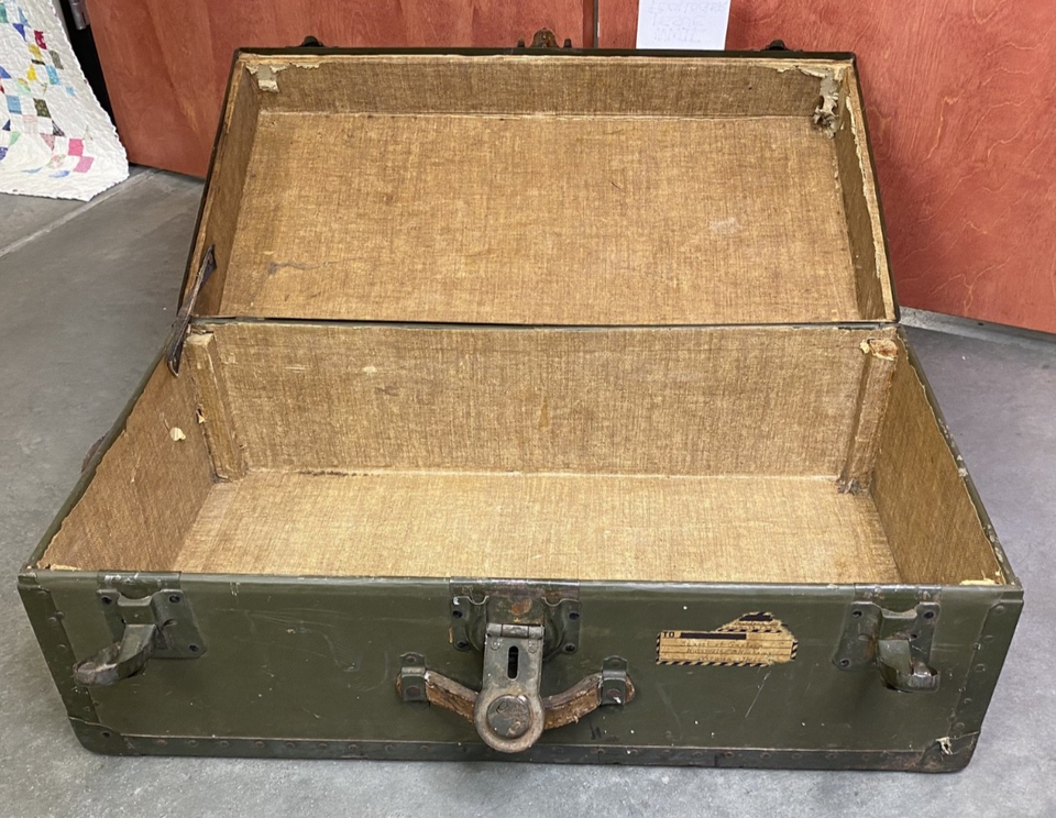 Vintage WWII Army Trunk Footlocker Wood/Metal Air force Green Box 1940s ...