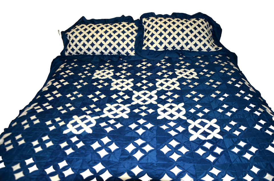 CATHEDRAL WINDOW QUILT Handmade Queen + 2 King Shams Vtg Ruffle 85x105 ...