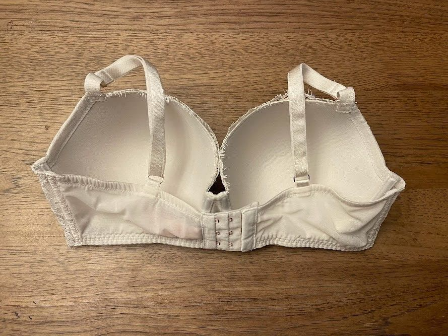 Victoria's Secret Coconut Lace 34DDD Dream Angels Lightly Lined Demi ...