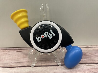 Bop It! Micro Series by Hasbro Mini Travel Edition Twist Bop Pull It ...