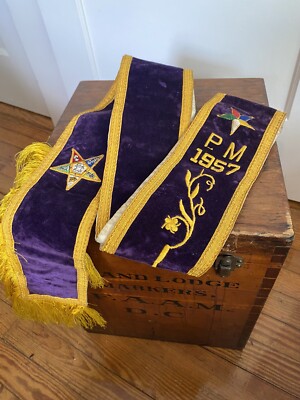 Vintage 1957 PAST MATRON OES Sash Order of Eastern Star Masonic Crest ...