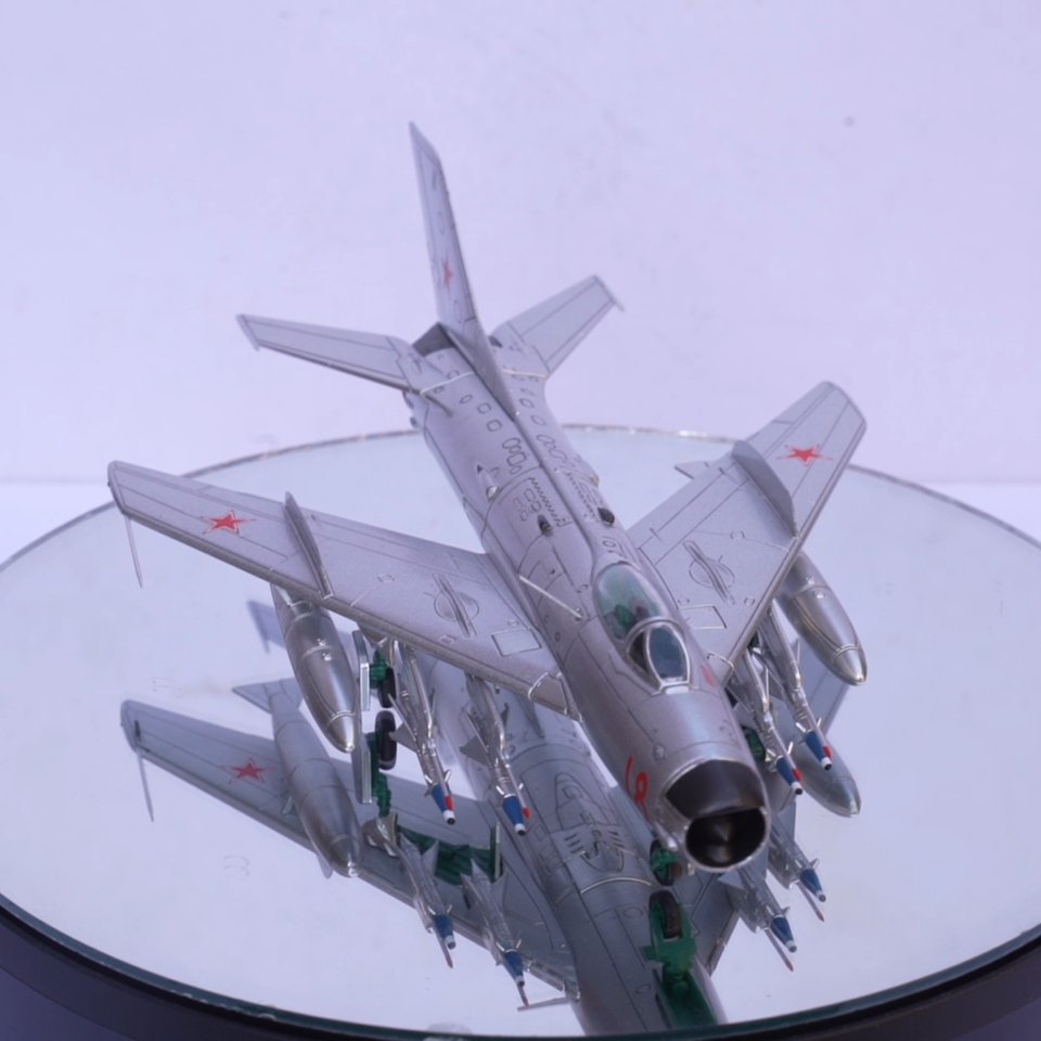 MIKOYAN MIG-19PM SOVIET AIR FORCE RED 18 - PANZERKAMPF PAN14643PA 1/72 ...