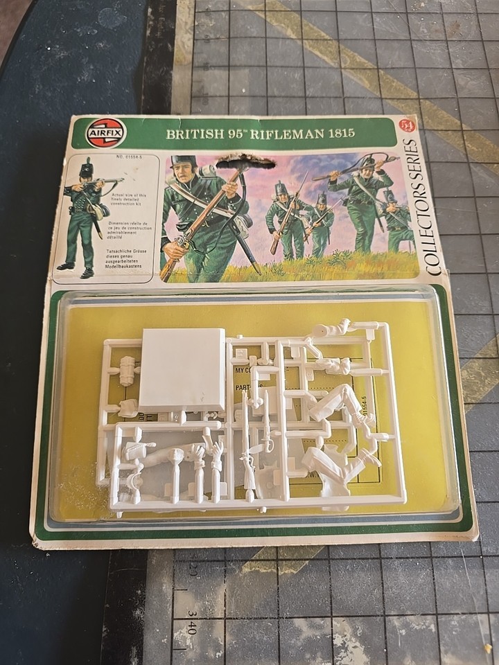 AIRFIX 54MM COLLECTORS SERIES BRITISH 95TH RIFLEMAN 1815 MODEL KIT ...