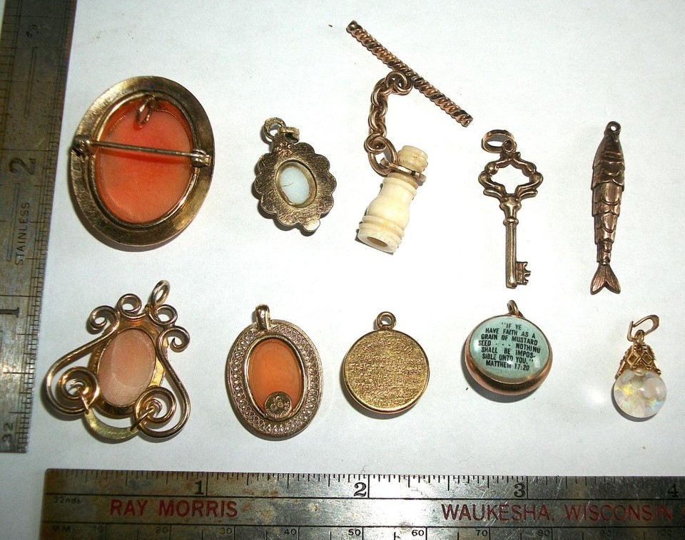 ANTIQUE GOLD FILLED ROLLED GOLD VICTORIAN JEWELRY LOT CHARMS FOBS NO ...