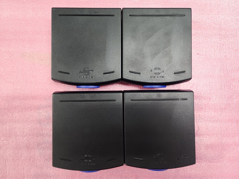 B&K Type 4189-A-021 Free-field Microphone, Type 2671 Preamplifier, TYPE ...