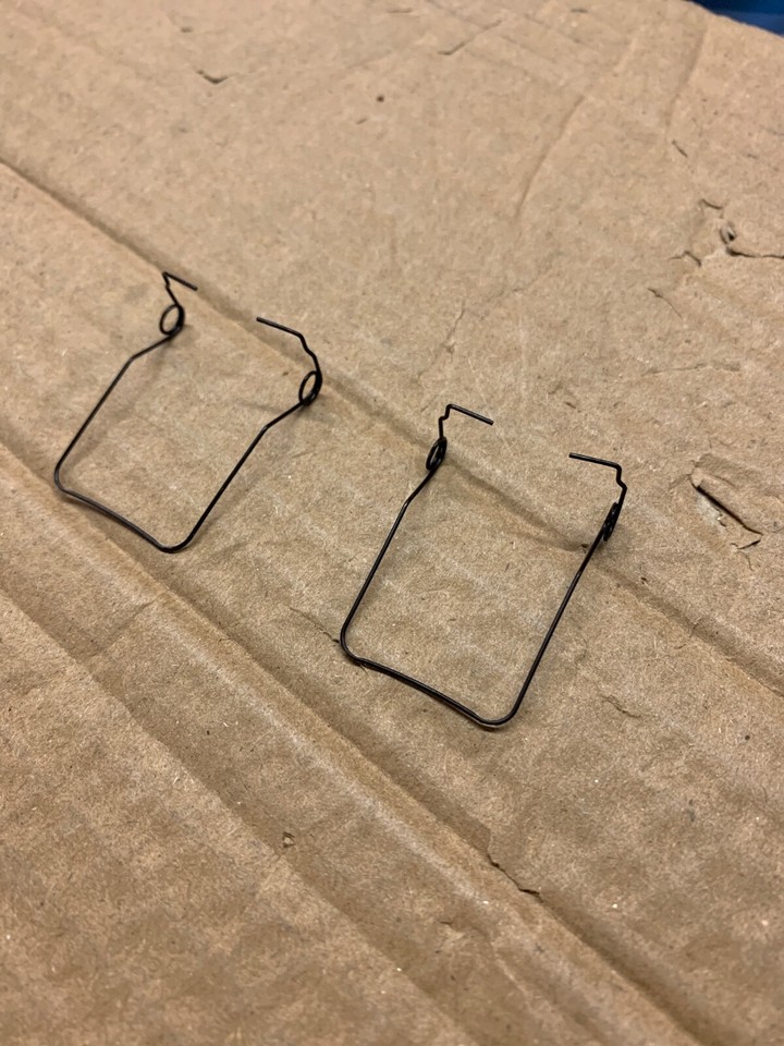 2 GENUINE Rainbow vacuum cleaner Latch springs clips R7141 for E and e2 ...