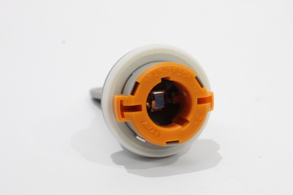 Audi RS6 4F C6 Front Indicator Turn Signal Bulb Holder New Genuine ...