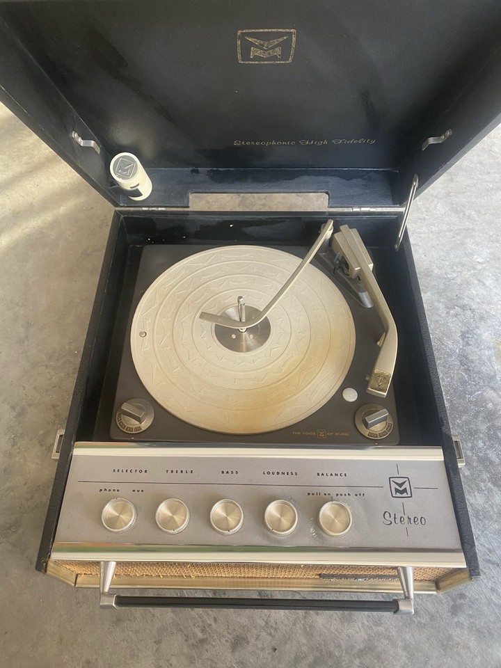 Voice Of Music Commander 380 UNTESTED no chord | eBay