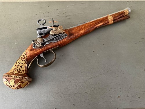 PREDATOR 2 PREY FLINTLOCK RARE Raphael Adolini 1715 METAL BRASS ...