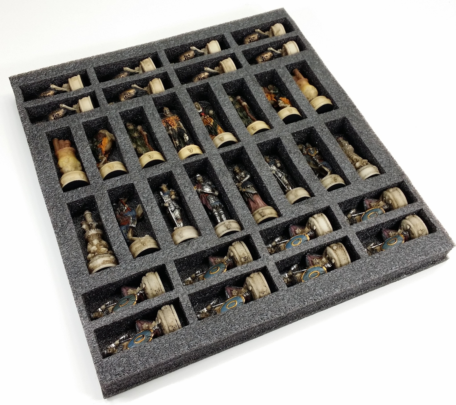 Skeleton Slayer Fantasy Skull Chess Set W/ 17" Castle Fortress Board ...