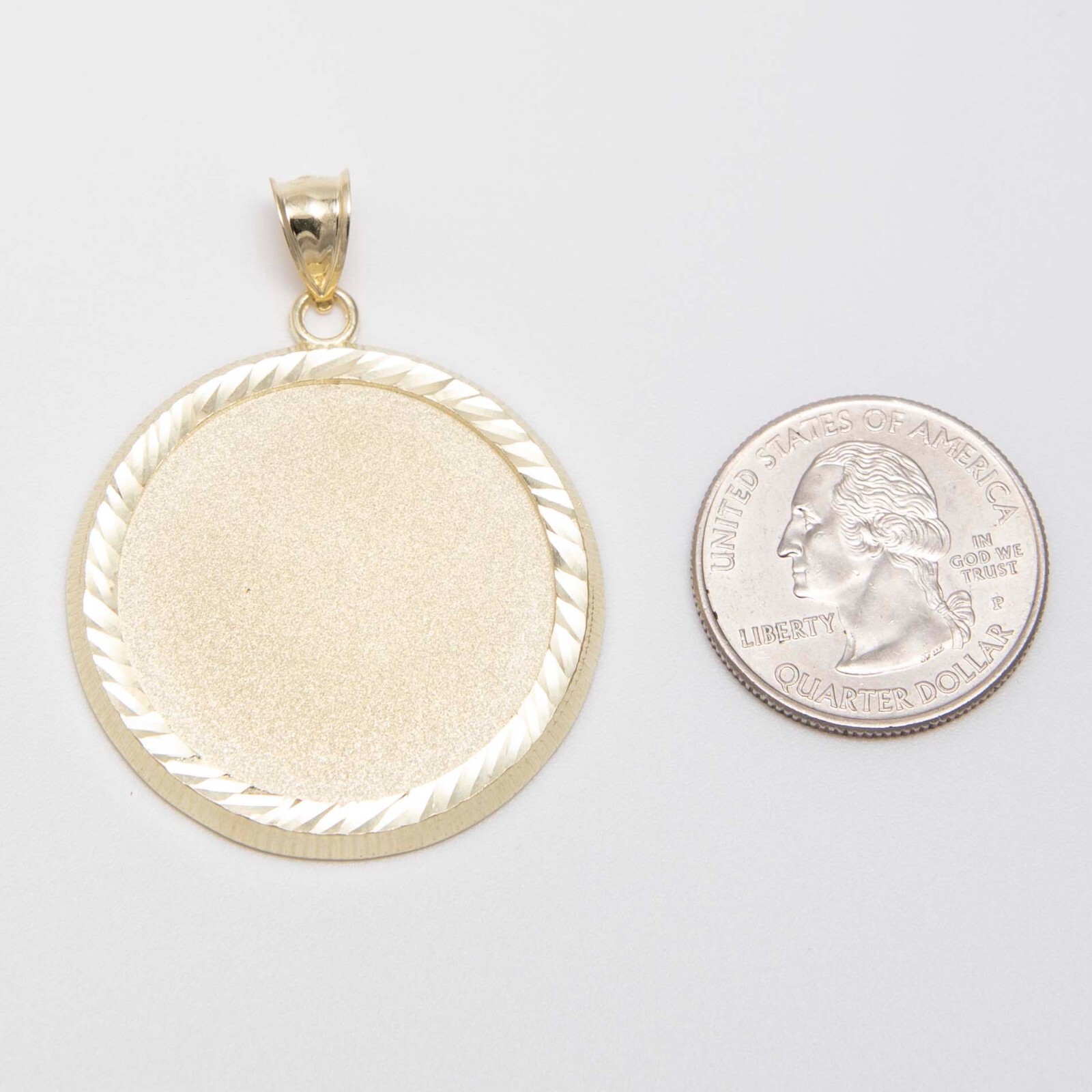 Diamond-Cut Picture Frame Memory Medallion Pendant 10K Yellow Gold All ...