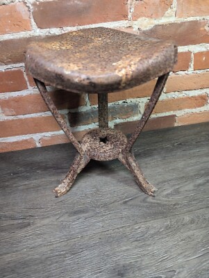 Antique Vintage Rustic Heavy Duty 3 Leg Metal Milking Stool w/ Star Cut ...