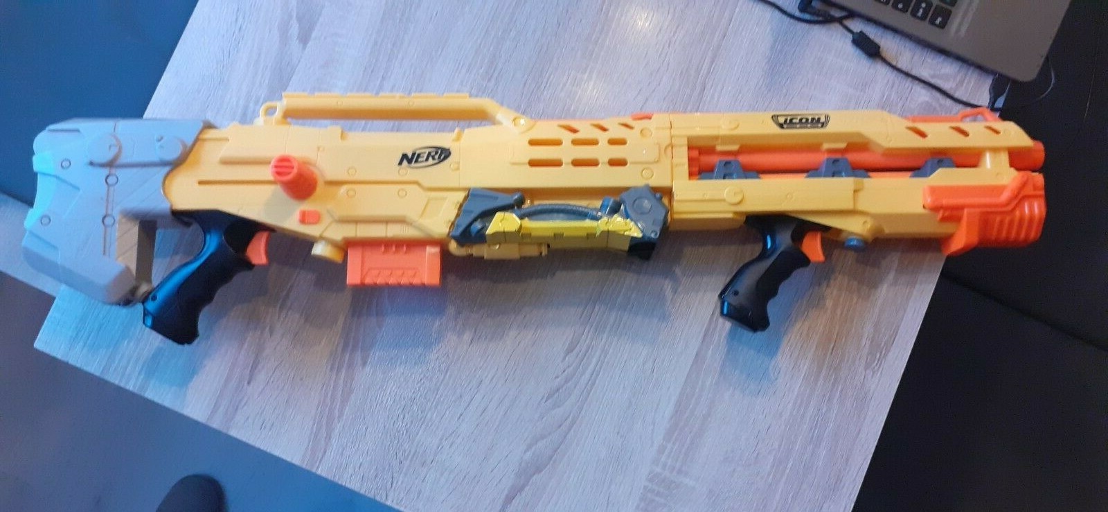Nerf Icon Langwaffe, Gelb mit Orange Langwaffe | eBay.de