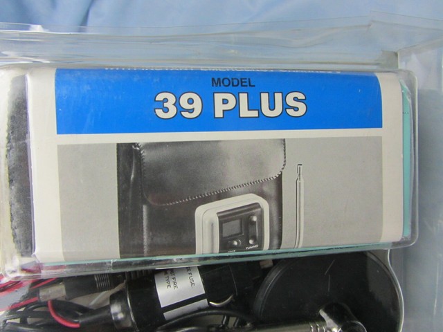 Vintage Cobra 40 Channel SOS Emergency 2 Way CB Mobile Radio Model 39 ...