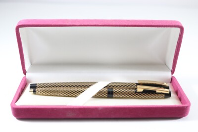 Sheaffer Lady No. 904 Lacquered Black & Paisley Medium Fountain ...