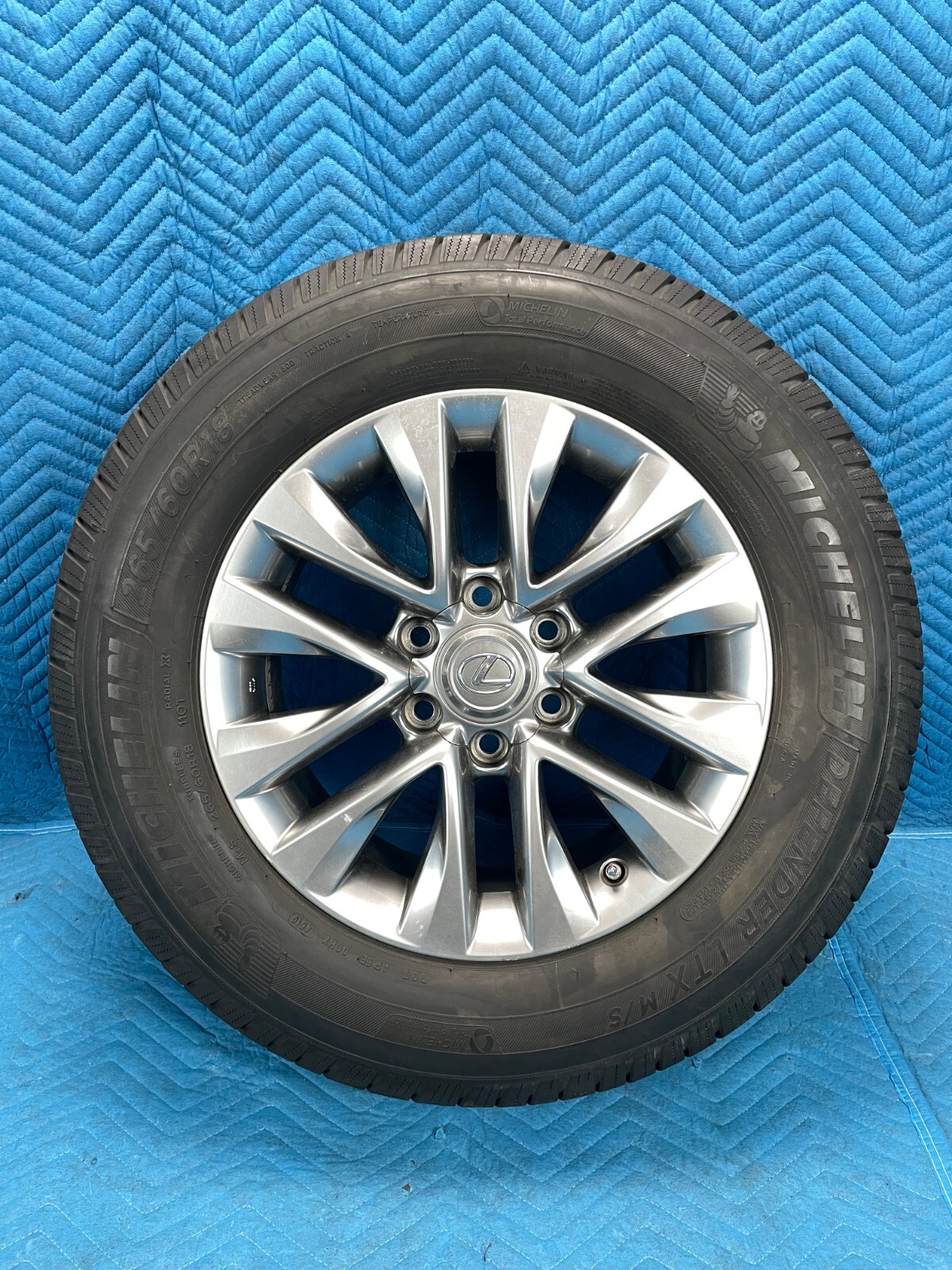 Lexus GX460 18" Wheels w/Michelin Defender Tires 4pc Set 18x7-1/2" 2014 ...