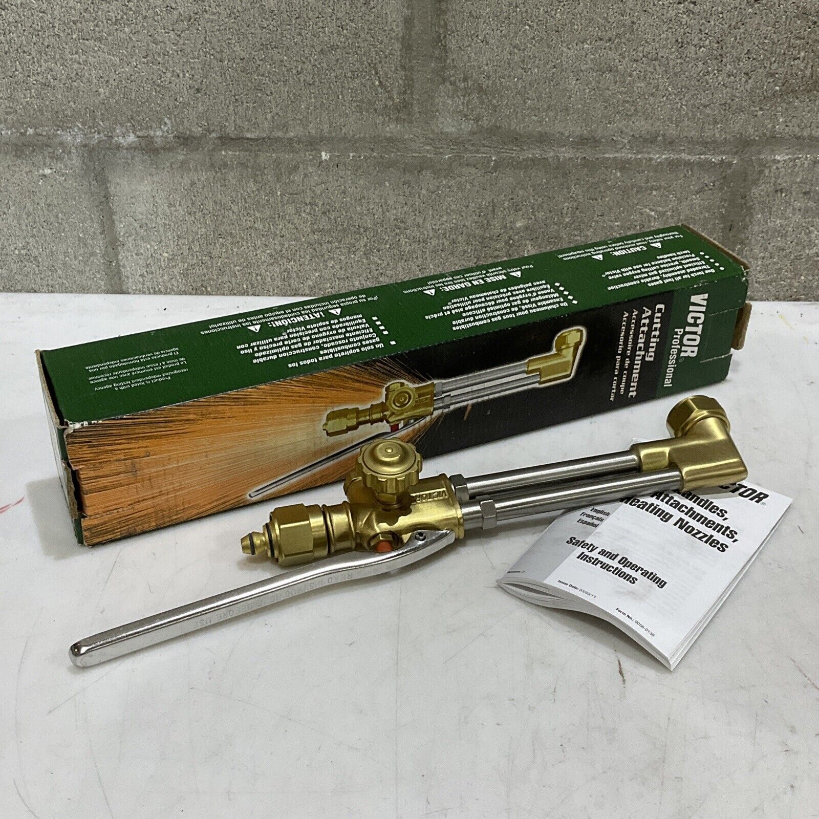 VICTOR CA2460 8 inch Heavy Duty Torch Cutting Attachment - 0390-0057 ...