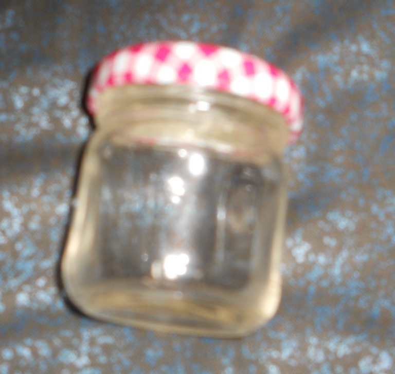 * Lot 4 ~1.5 oz Jam Glass Jar with Red/White Checker Lid - Craft Beads ...