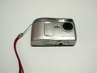 HP PHOTOSMART 320 DIGITAL CAMERA Q2180A 2.1MP 4X DIGITAL ZOOM SILVER ...