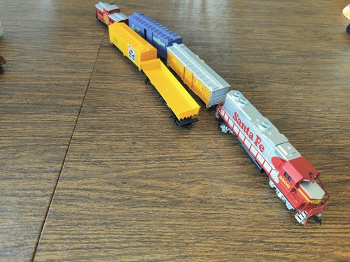 HO Scale Life Like Train SANTA FE 3500 POWERED Locomotive with big ...
